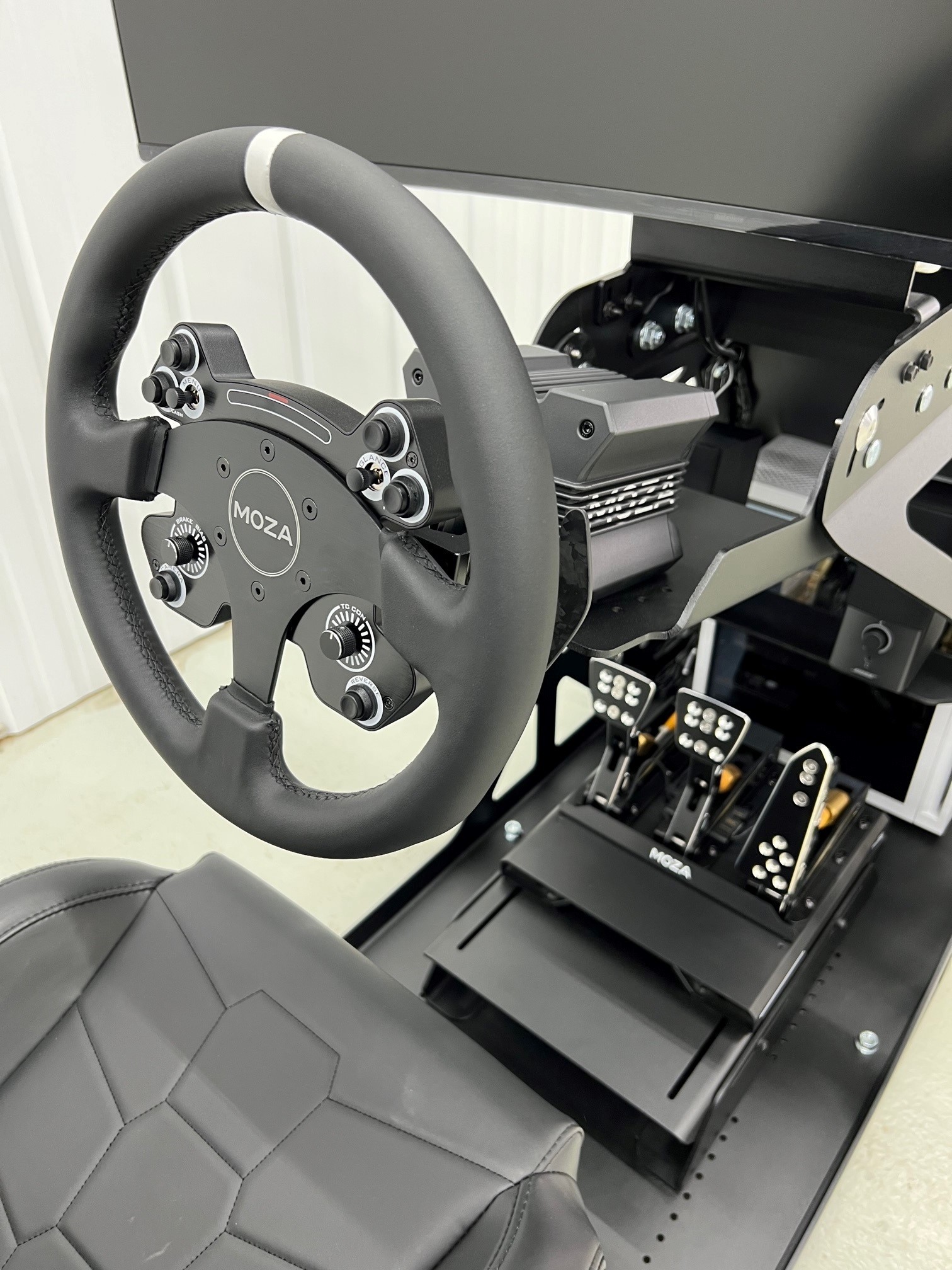 WR1 Sim Chassis | BLACK RACE READY WITH STANDARD SEAT